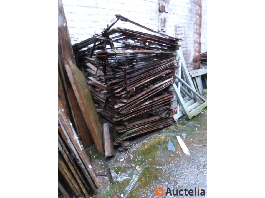 100 Steel column brackets - Construction - Others - auctelia.com