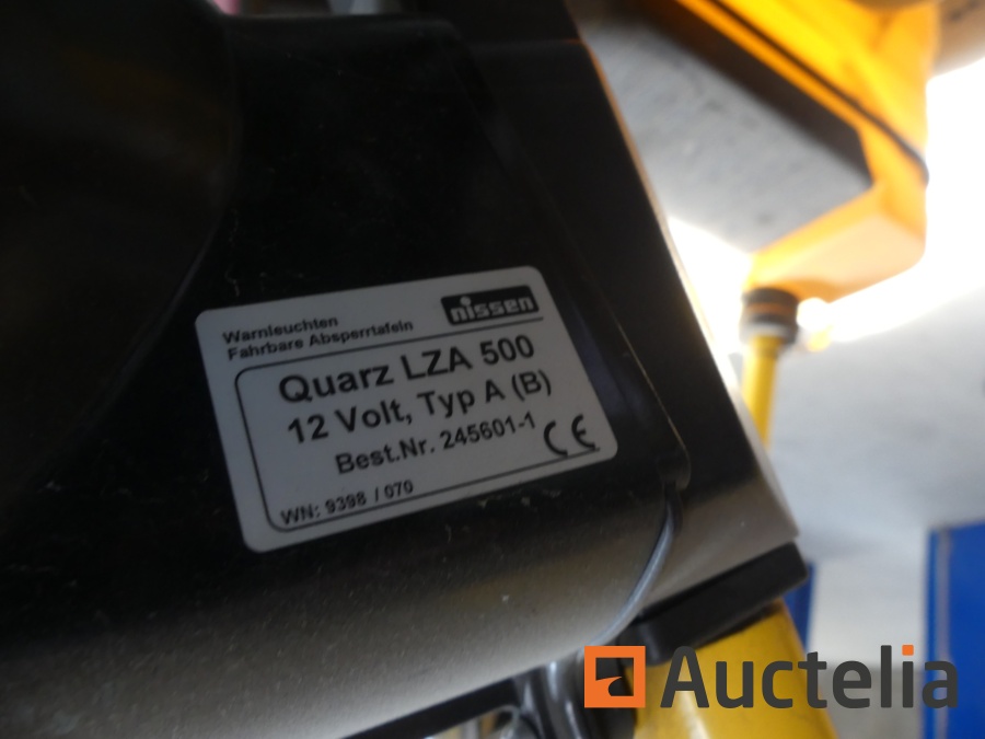 2 Mobile traffic lights Nissen LZA 500 - Other industries - auctelia.com