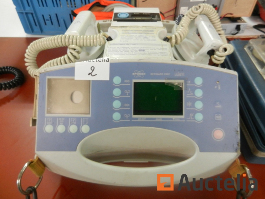 Bruker Défigard 2002 Heart Defibrillator - Chemical - pharmaceutical ...