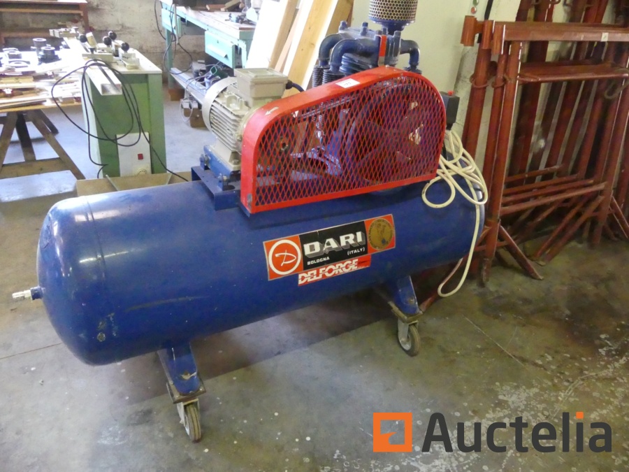 Compressor 300 liters on wheels Dari - Construction - Compressors ...