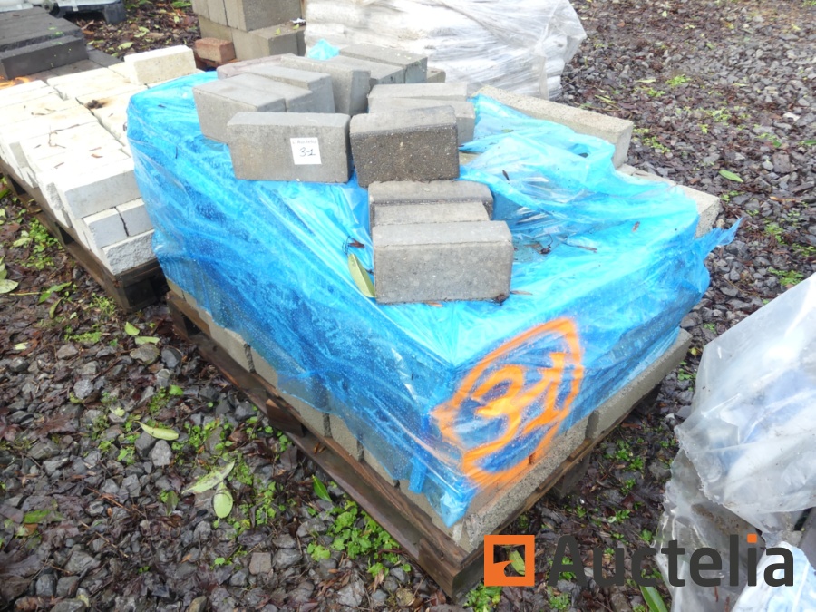 Concrete blocks 1 cleaved face, pavement stone concrete various - Cons ...