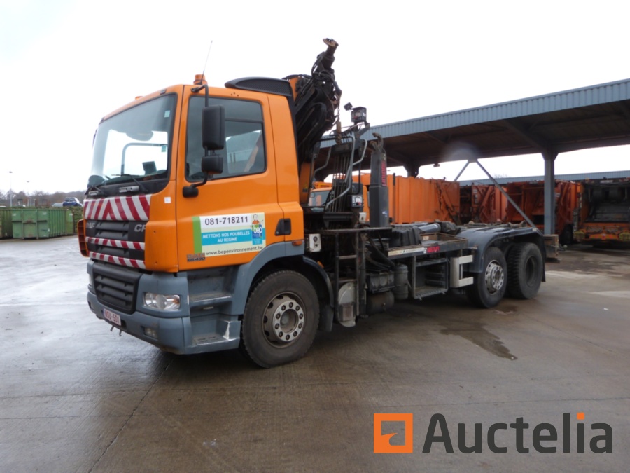 Container Truck DAF + auxiliary crane HIAB - Trucks - Wrecker Trucks ...