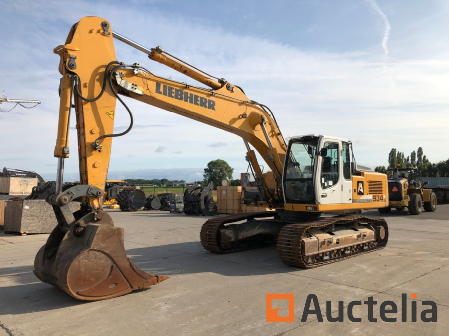 Crawler excavator Liebherr R934 (2011) used at auction - Auctelia