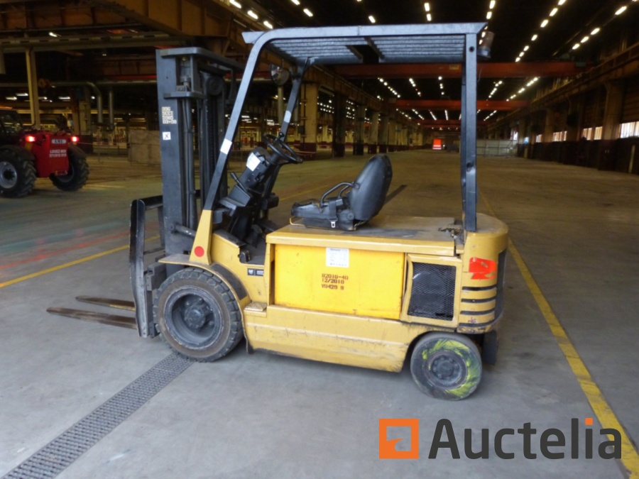 Electric forklift Caterpillar EP 30 (3 ton) - Forklift trucks - 4-whee ...