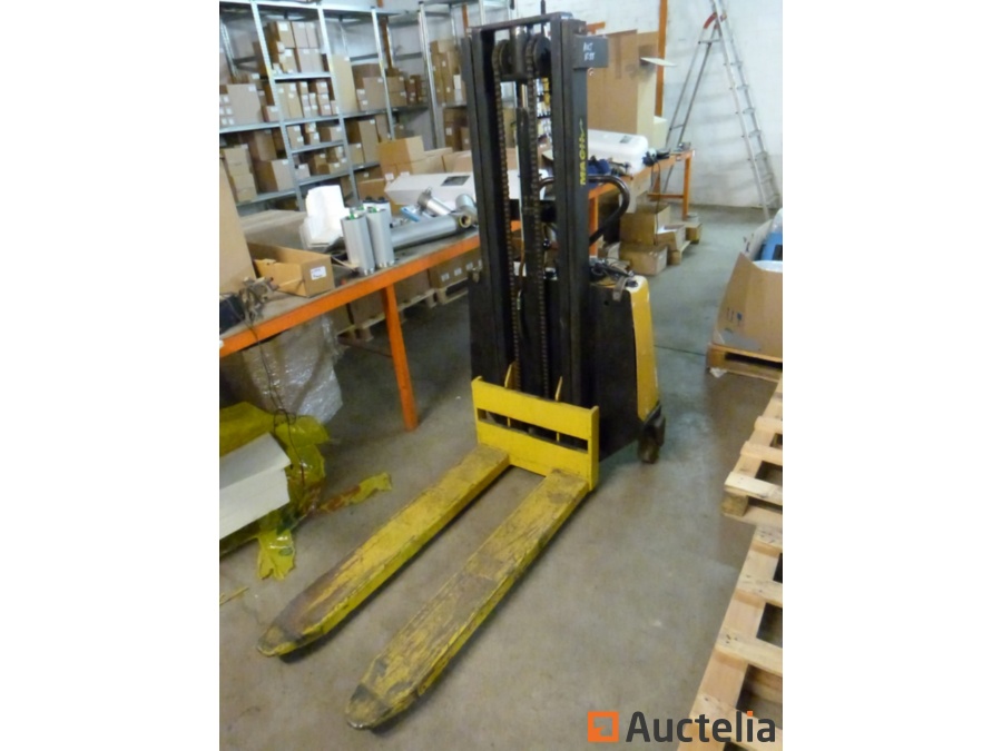 Electric stacker Mach Lift MHS 1000 - Pedestrian stacker - auctelia.com