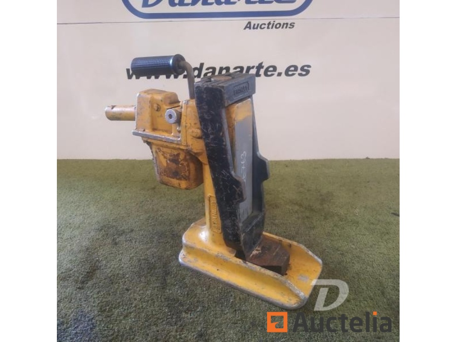 Hydraulic rail jack for tracks Stanley TJ10 - REF3063 - Accessories ...