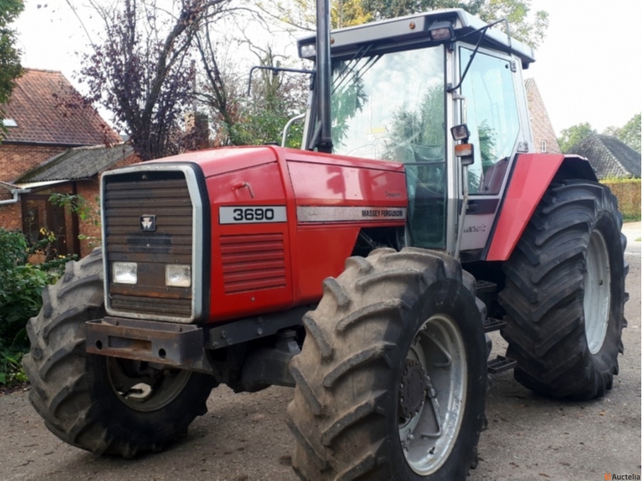 Massey Ferguson 3690 Dynashift 4x4 Tractor used at auction - Auctelia
