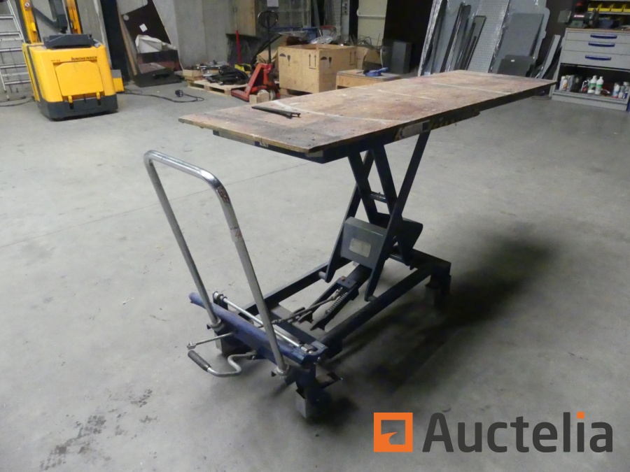 Silverstone B750-1-B on wheels Lifting Table - Handling and placing eq ...