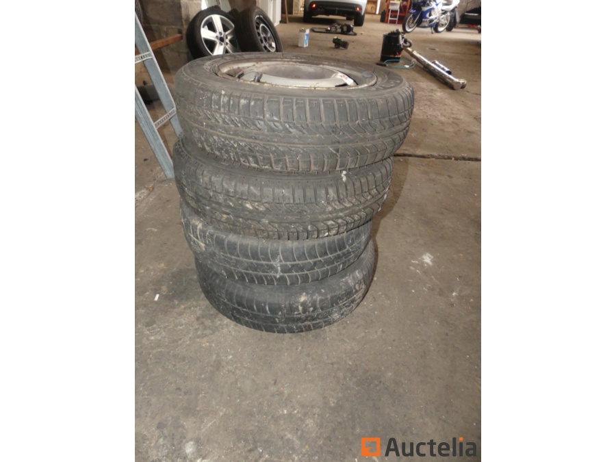 Tires on sheet metal rims - Tires - auctelia.com