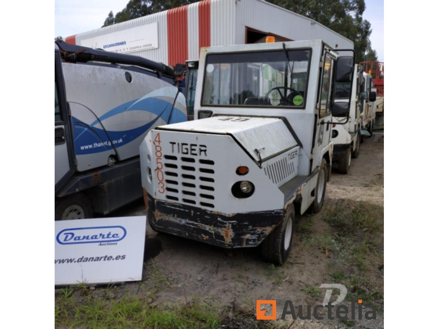 Tractor head Tiger tig-50 - REF587 - Handling & Storage - Terminal tra ...