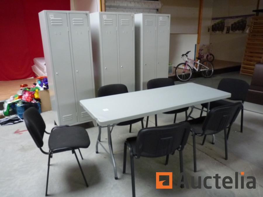 Casiers double, table de réfectoire, chaises - Mobilier - auctelia.com