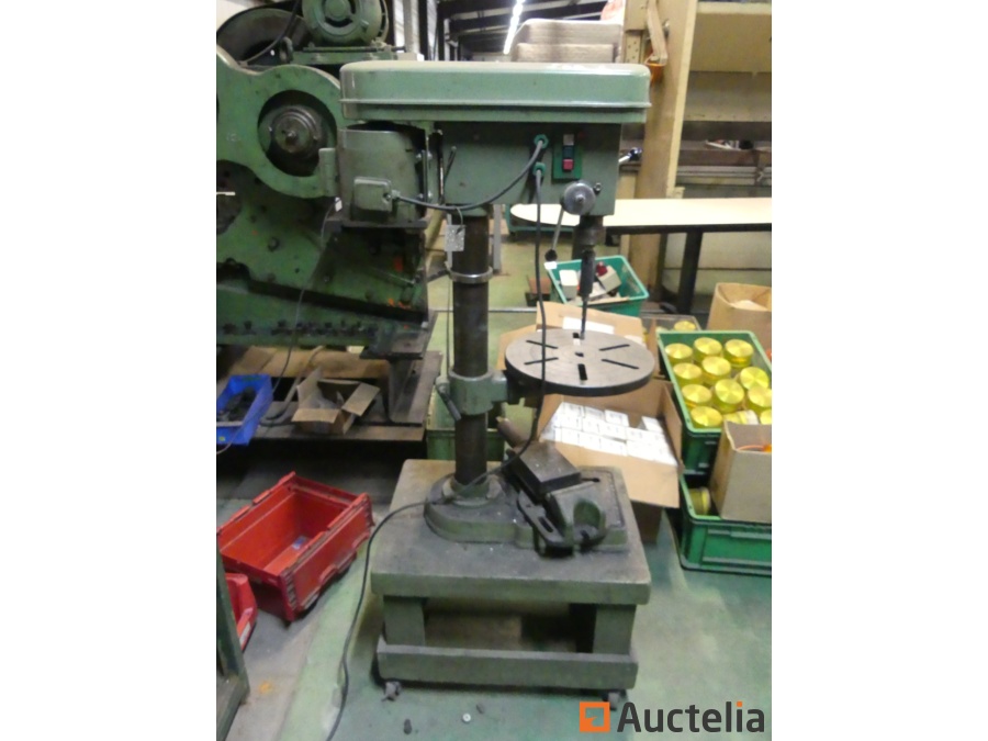 Foreuse sur colonne Rewer CF-18 - Construction / Génie civil - Foreuse ...