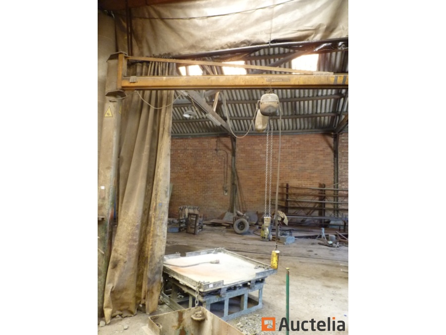 Potence avec Palans Demag 500 kg - Potence de levage - auctelia.com