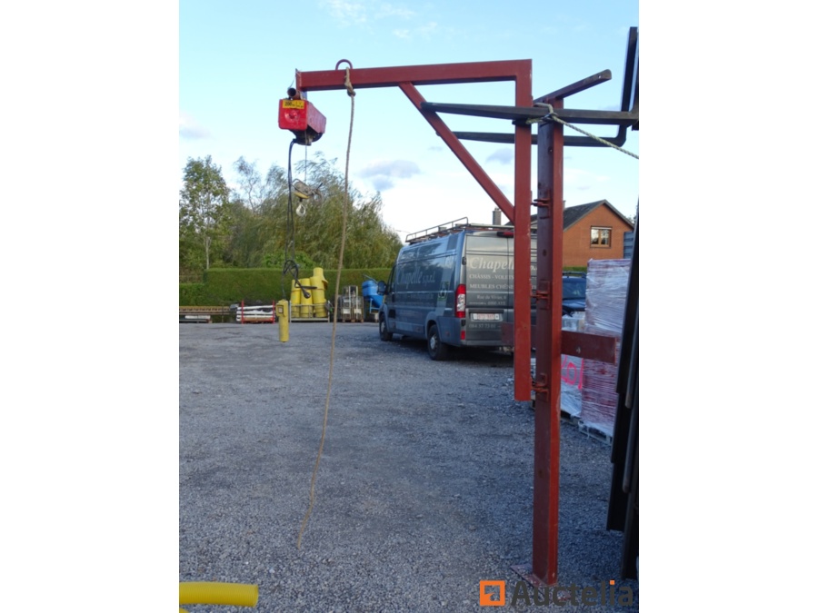 Potence murale avec treuil électrique - Autre matériel de manutention ...