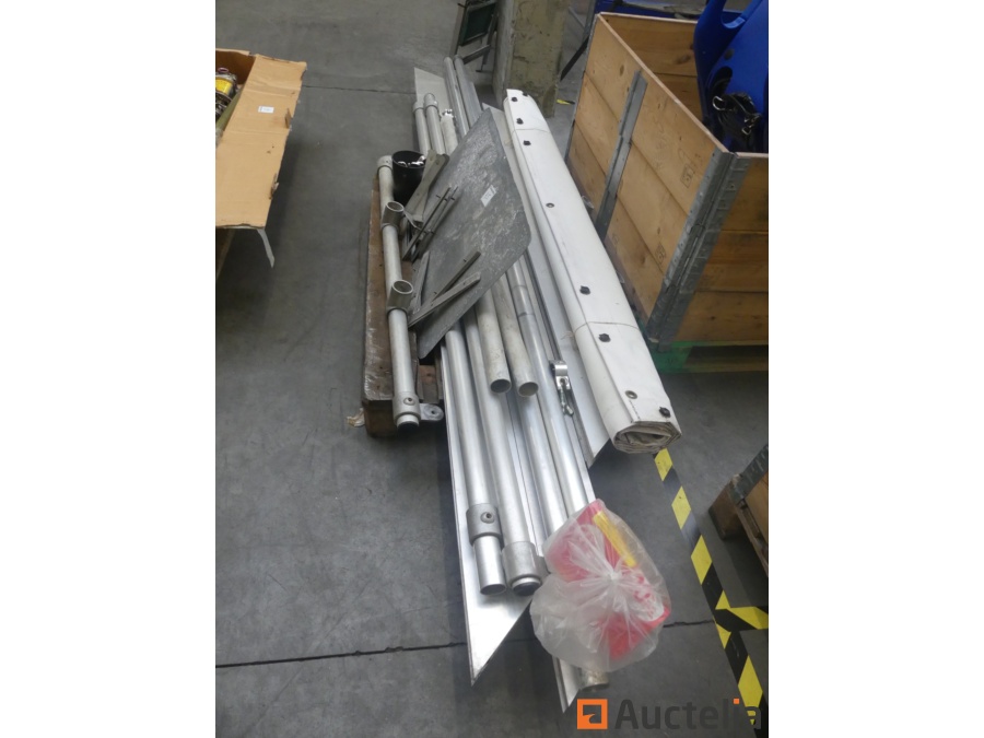Support en aluminium pliable pour bâche publicitaire - Accessoires mat ...