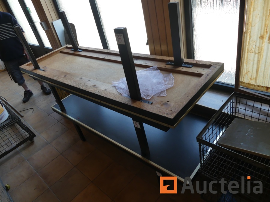 Tables de présentation et paniers décoratifs - Mobilier - Tables ...