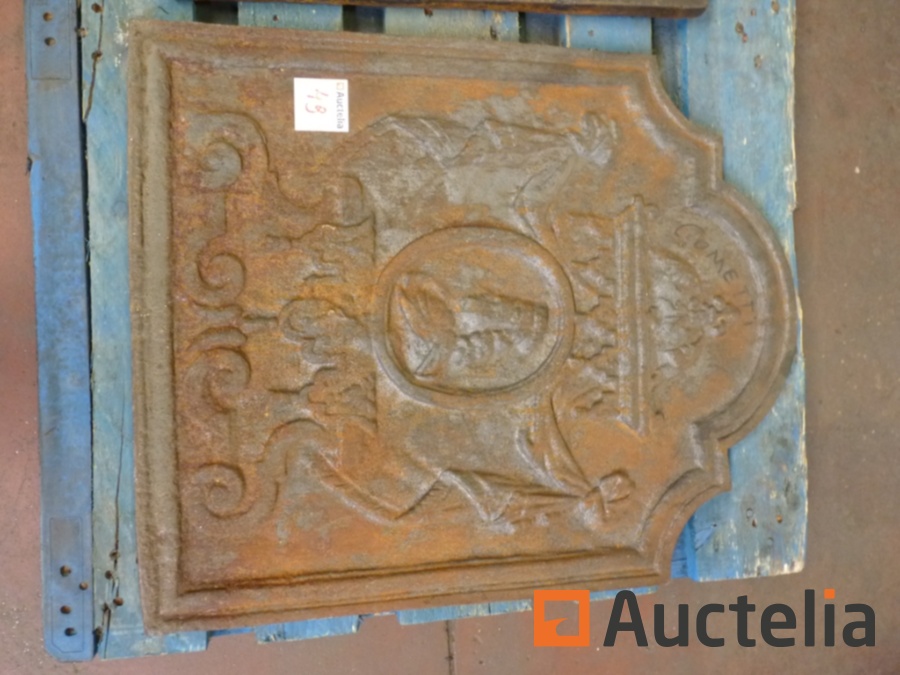 Taque en fonte pour feu ouvert - Biens de consommation - Autres biens ...