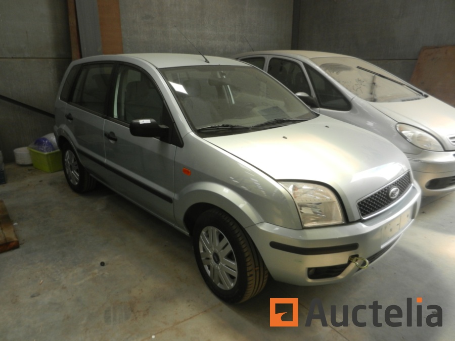 Voiture Ford Fusion (JU2 F6JA1) (2004) - Transport - Voiture - auctelia.com