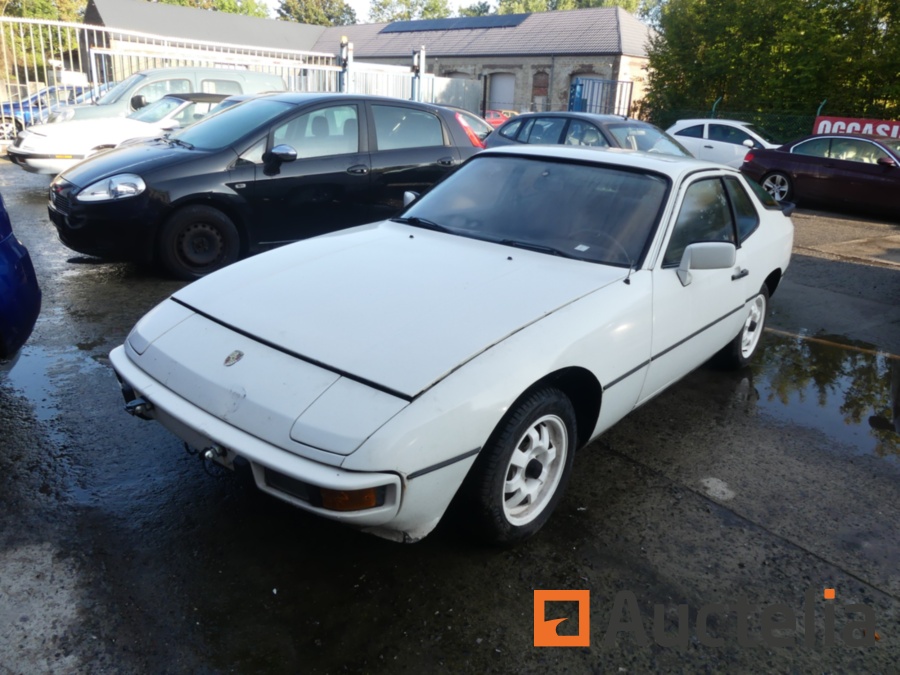 Auto Porsche 924A (1979-12.711 km) gebruikt op veiling - Auctelia